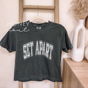 Set Apart Collegiate Graphic Boxy Tee Heat Transfer Graphic Tshirt ...