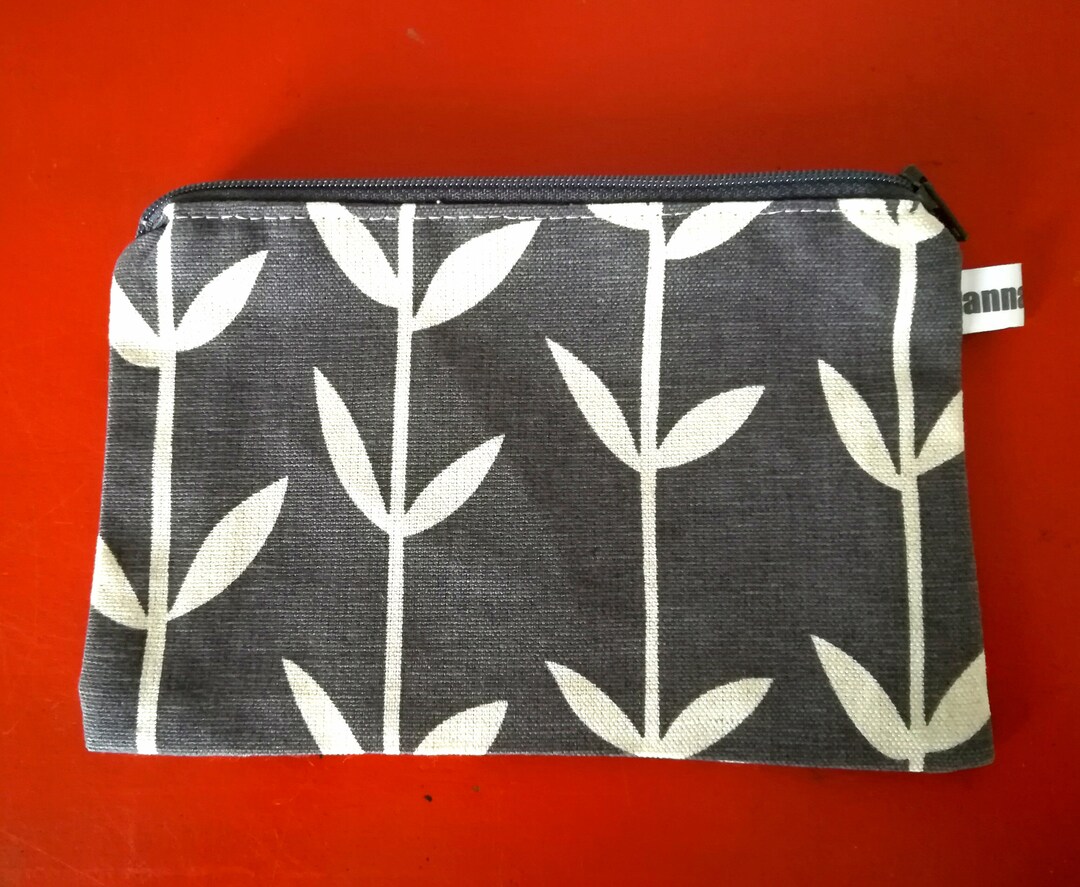 Leaf Print Small Pouch: Skinny La Minx Fabric, Shweshwe Fabric Lining ...