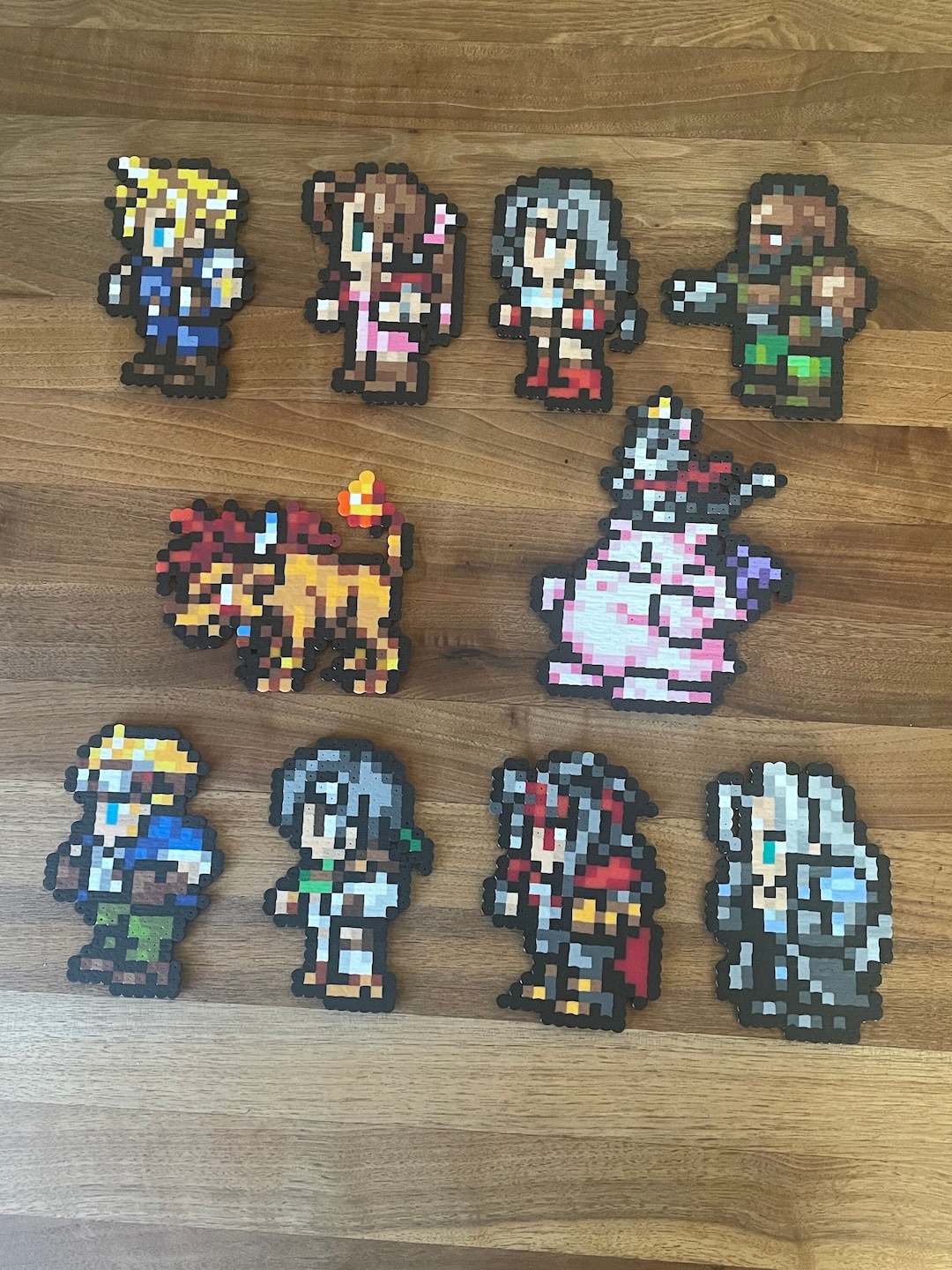 Final Fantasy VII: Perler Bead Sprites - Cloud, Aerith, Sephiroth, Etc ...