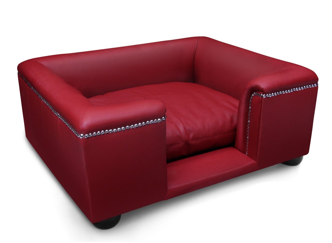 Luxury 'windsor' Dog Bed Rosso Red Real Leather Chesterfield Style ...