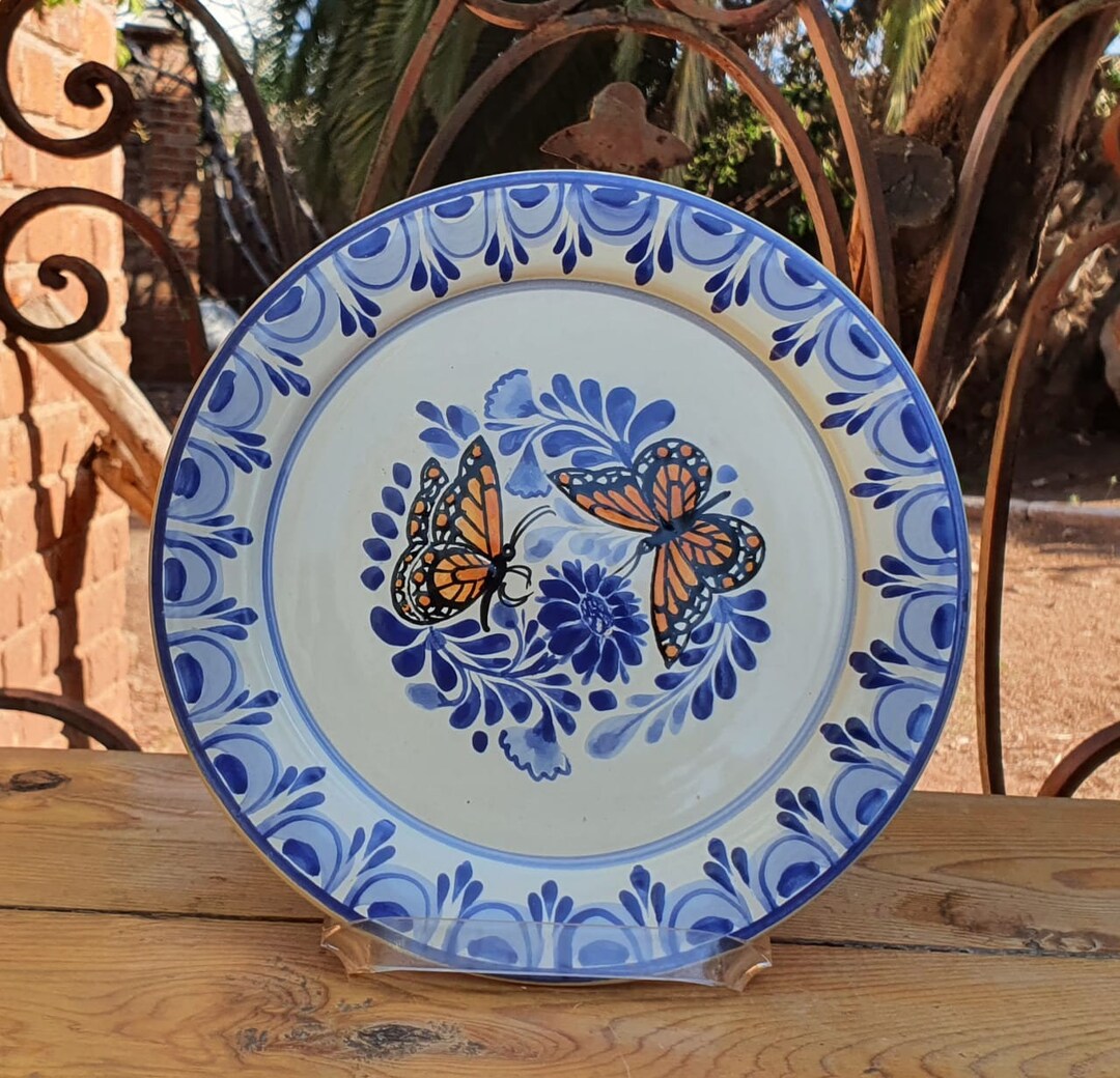 Mexican Plates Butterfly Design Blue and White Handcrafts Talavera ...