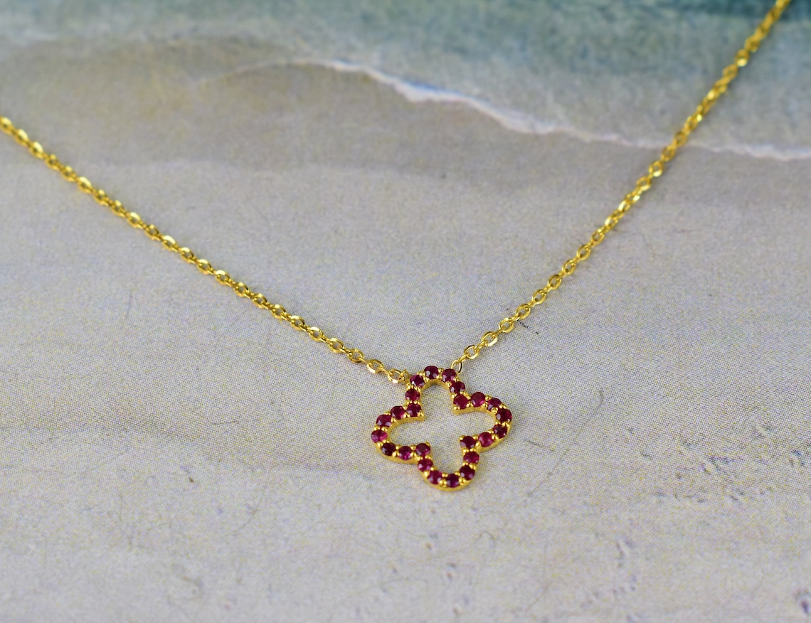 Ruby Clover Necklace in 10k 14k 18k gold/ Dainty Clover Halo | Etsy