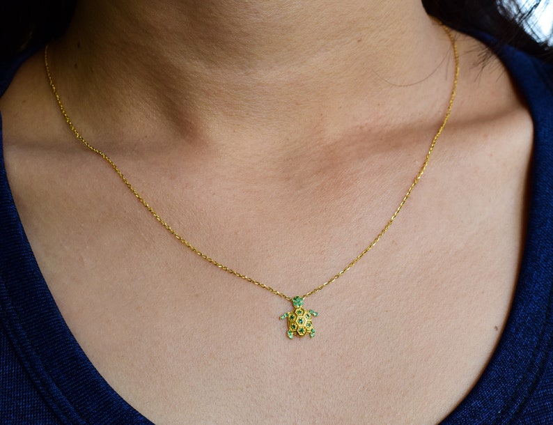 Emerald Turtle Necklace / 10k 14k 18k Solid Gold Necklace / - Etsy
