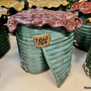 Handmade/toad Hotel/toad Inn/ Toad Home/toad Abode/toad Hut/ceramic ...