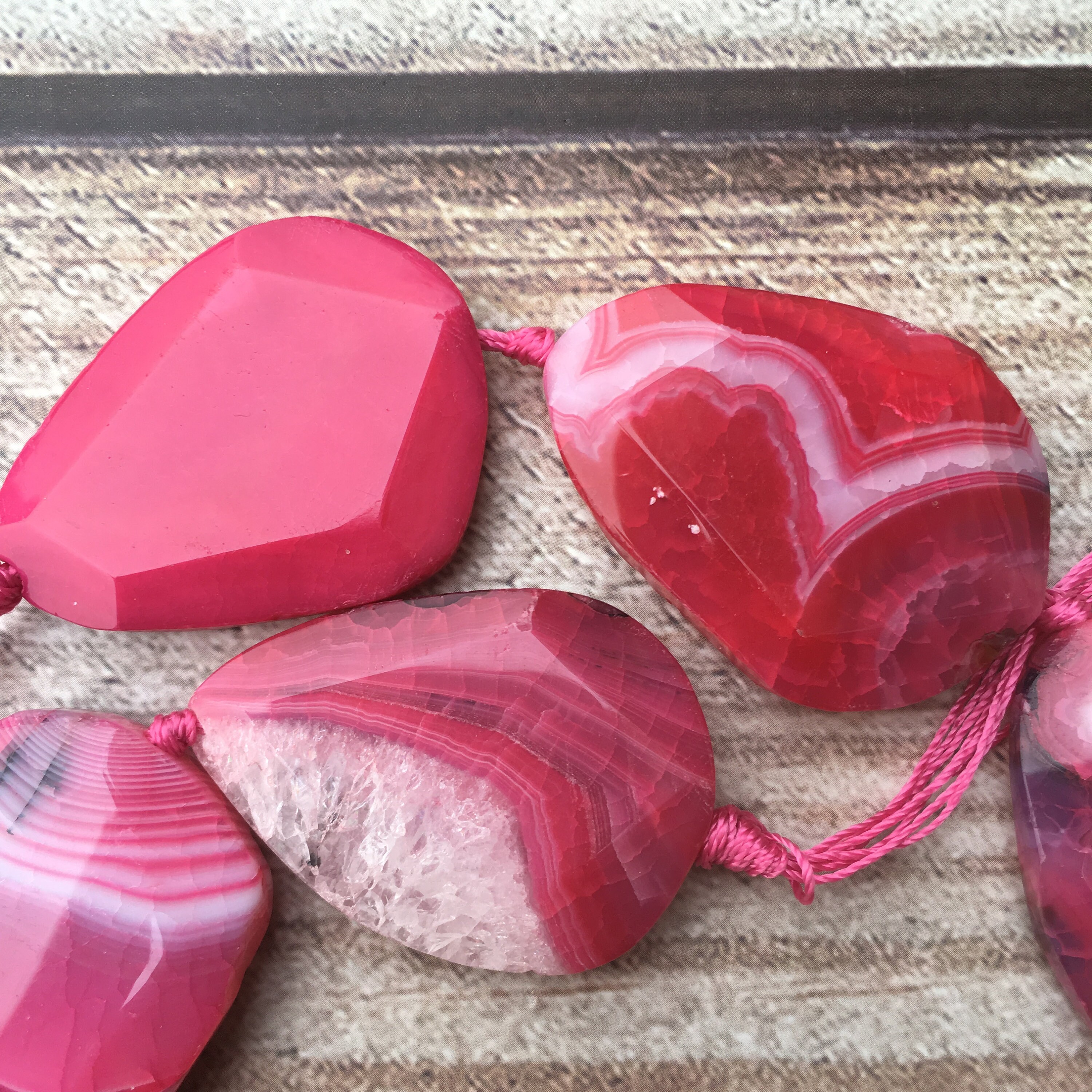 Dyed red Dragon vein agate Energy stoneDruzy Striped Agate | Etsy