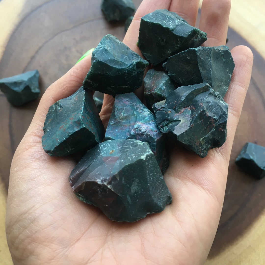 Raw Bloodstone Palm Stone: Rough Healing Crystal for Calmness - Etsy
