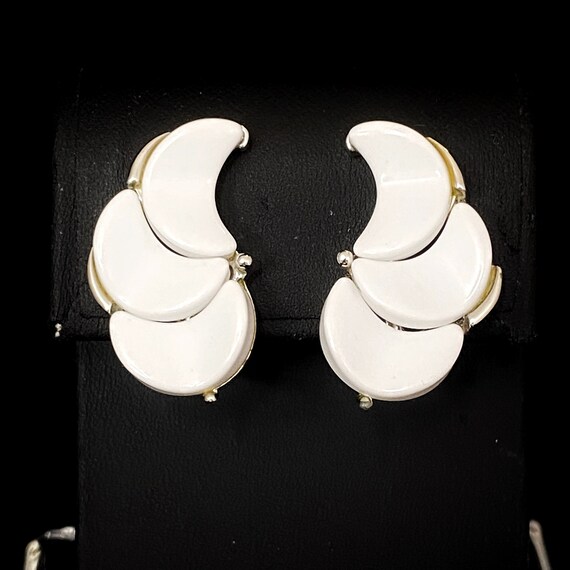 vintage lisner half moon - Gem