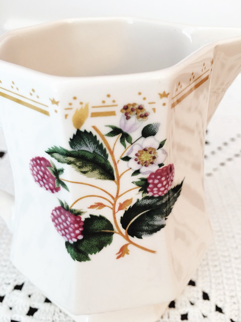 Vintage Nikko Ceramic Creamer Purple Berries Purple Berry - Etsy