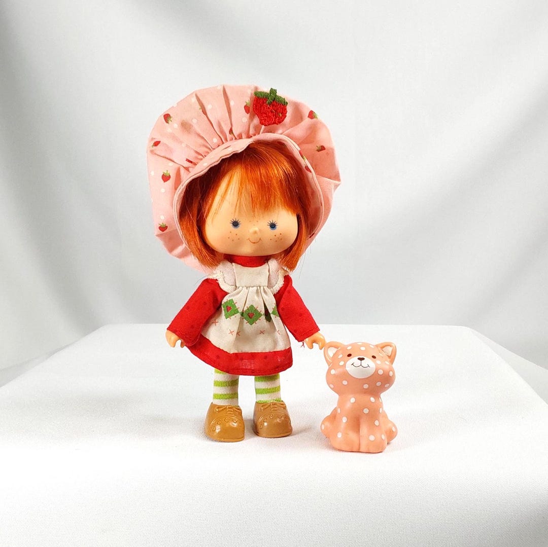 1982 Strawberry Shortcake & Custard Doll - 698 - Strawberry Shortcake ...