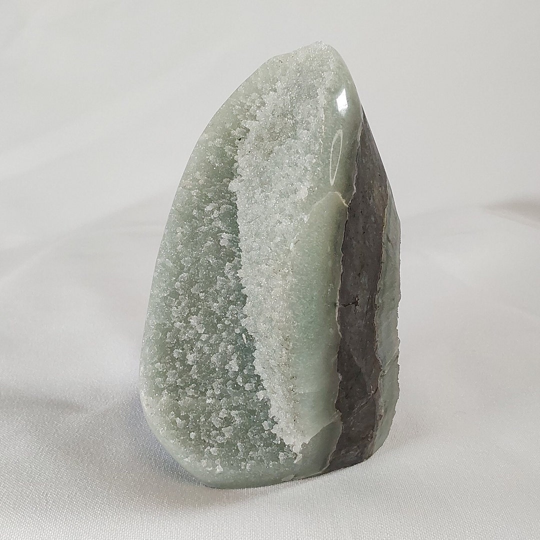 Sugary Green Druzy Free Form - 007 - Green Color, Vibrant Druzy, Druzy ...