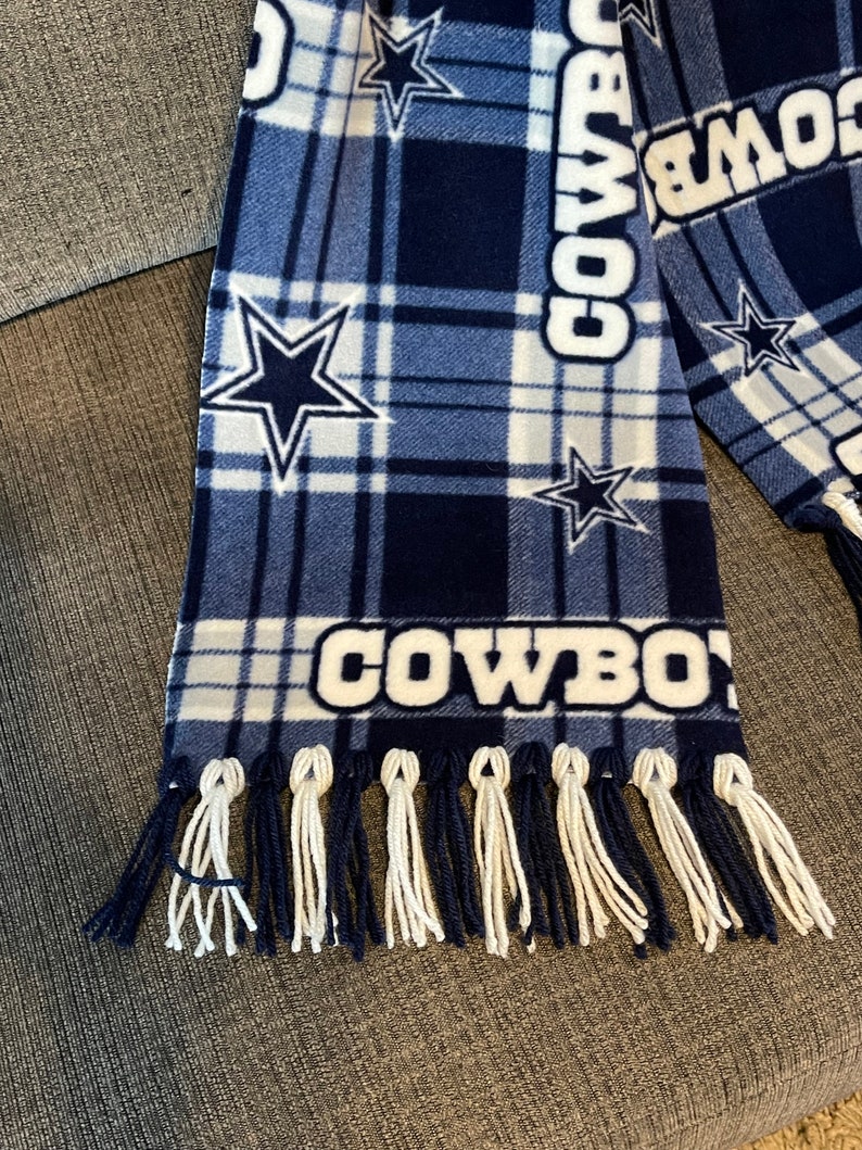 DALLAS COWBOYS Handcrafted Fleece Scarf W Yarn Fringe - Etsy