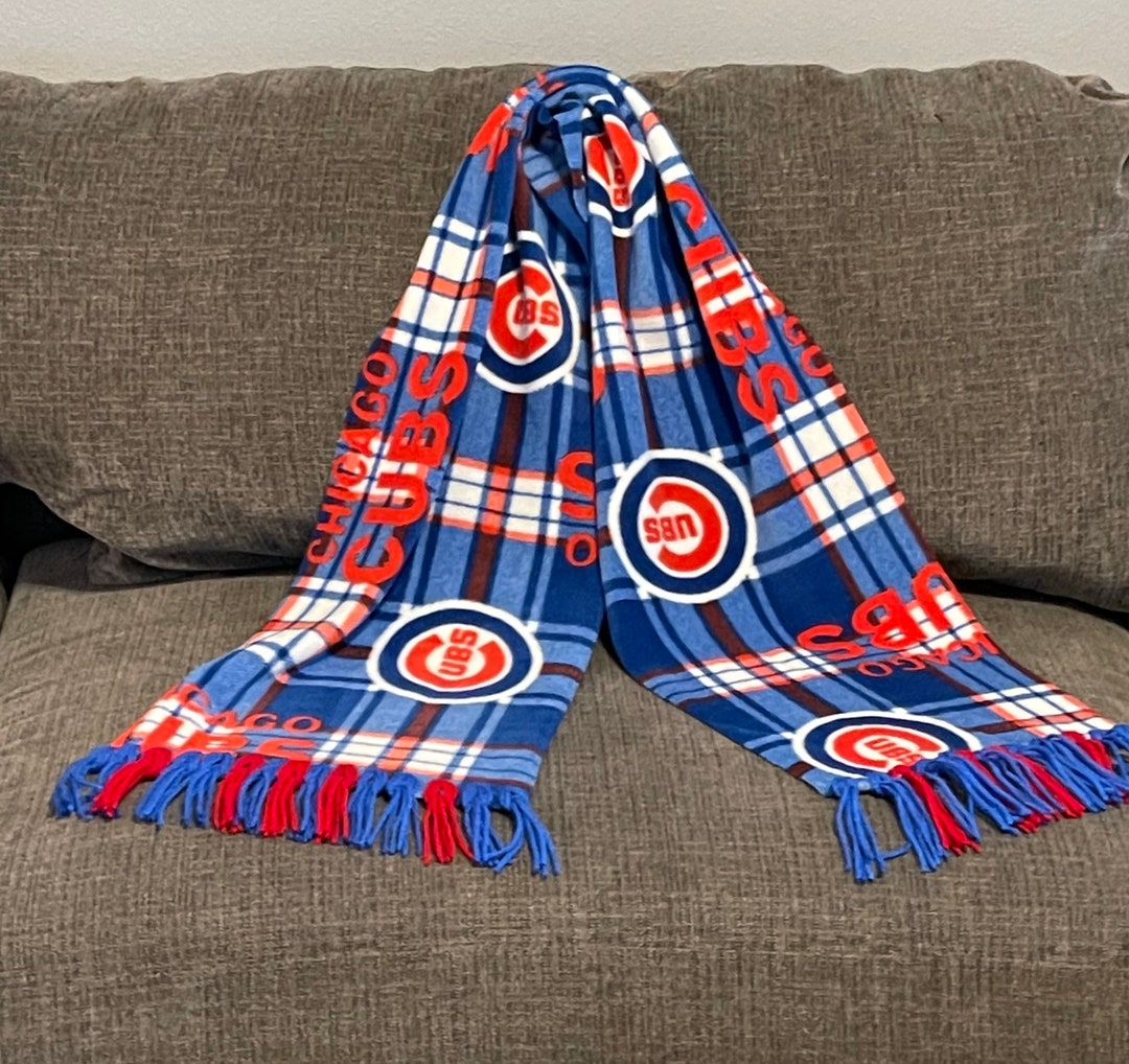 CHICAGO CUBS WOW Handcrafted Fleece Scarf W Yarn Fringe - Etsy