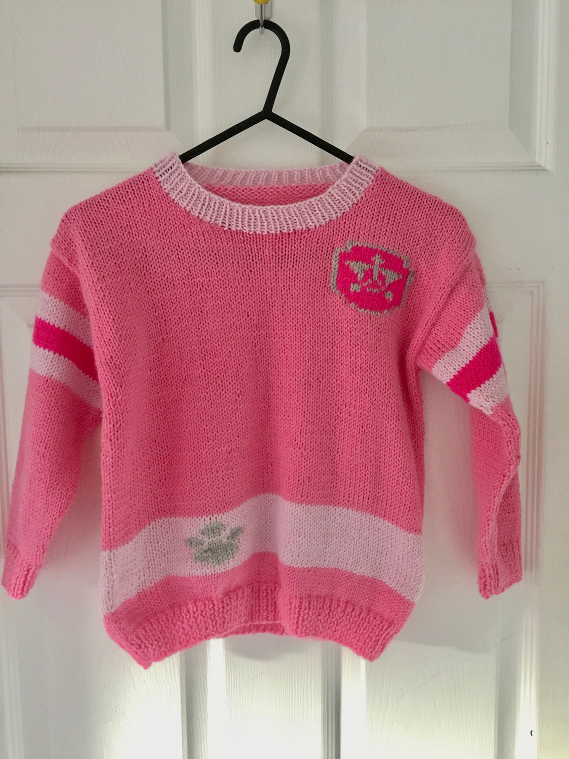 Pet Patrol Paw Print Knitting Pattern - Etsy