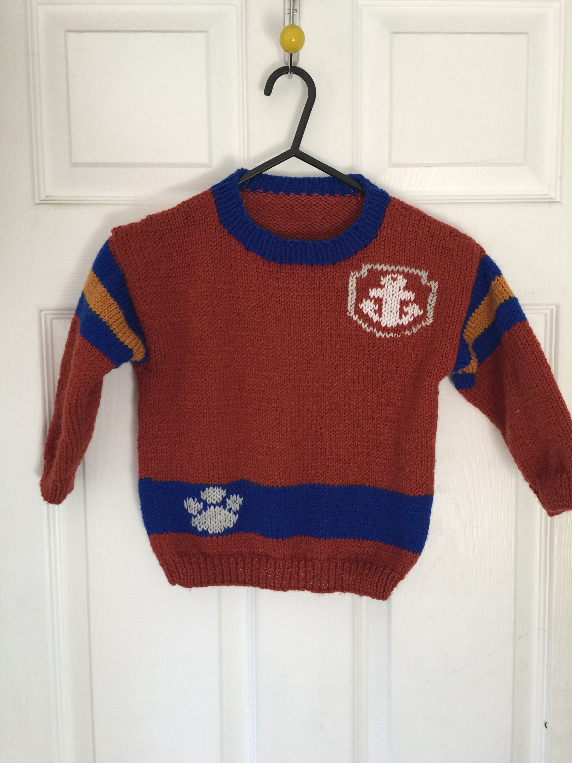 Pet Patrol Paw Print Knitting Pattern - Etsy