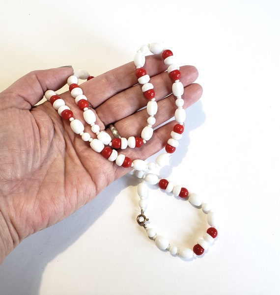 Art Deco Opera Length Red and White Milk Glass Beaded… - Gem