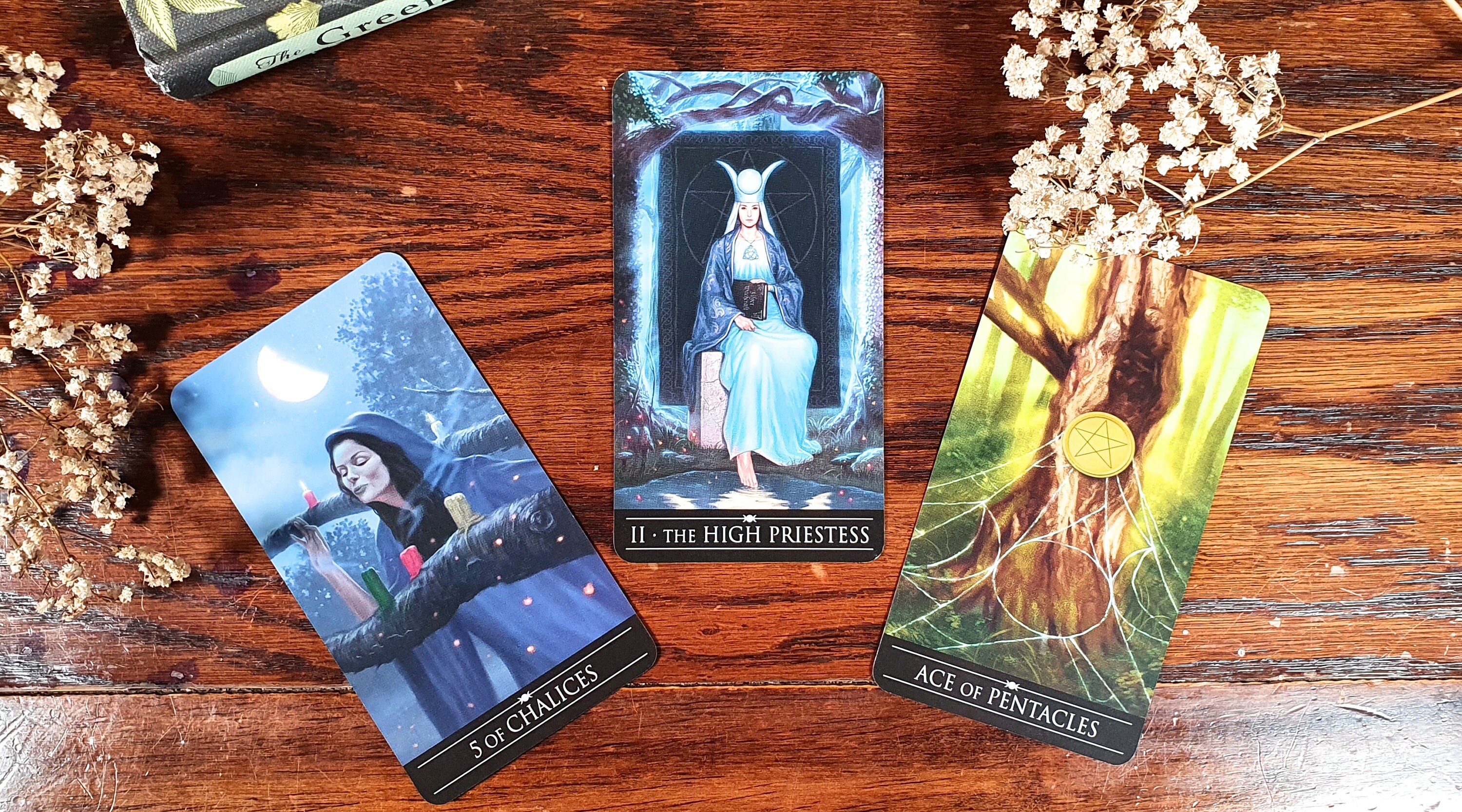 Silver Witchcraft Tarot Deck // Tarot // Witchcraft // Divination ...