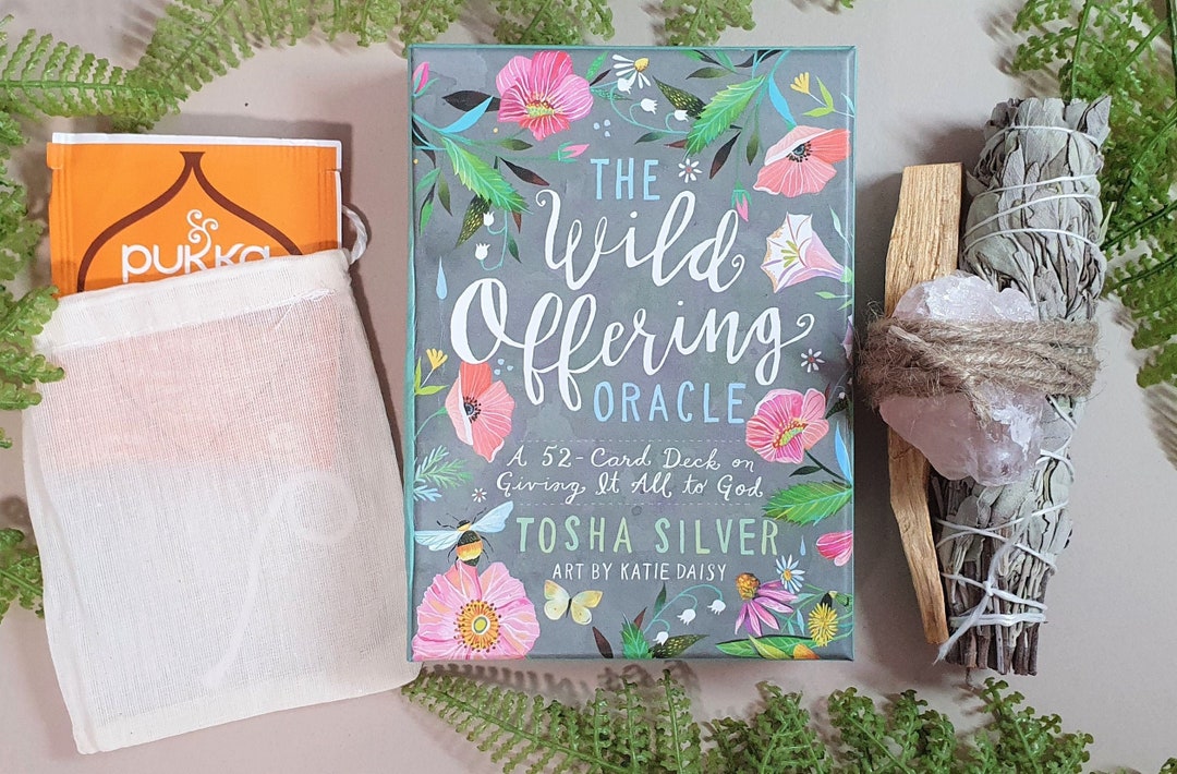 Oracle Card Deck Gift Box // the Wild Offering // Rose Quartz // White ...
