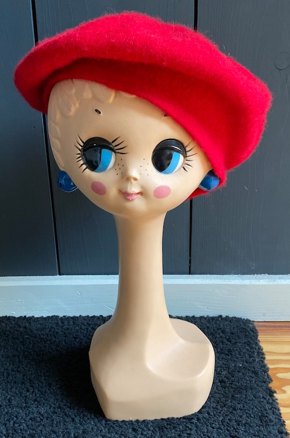 Bright red vintage 80s beret in soft wool, extendable… - Gem