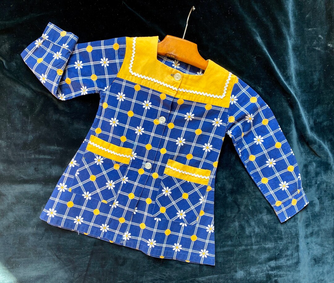 Cute Vintage 60s/70s Children's Blouse in Blue Cotton With Floral ...