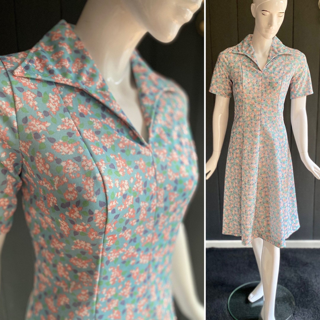 Vintage 70s Dress in Tergal Style Material in Pastel Colors With ...
