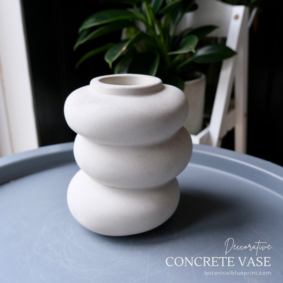 Modern Concrete Doughnut Vase, Light Grey, Rustic Statement Piece for ...