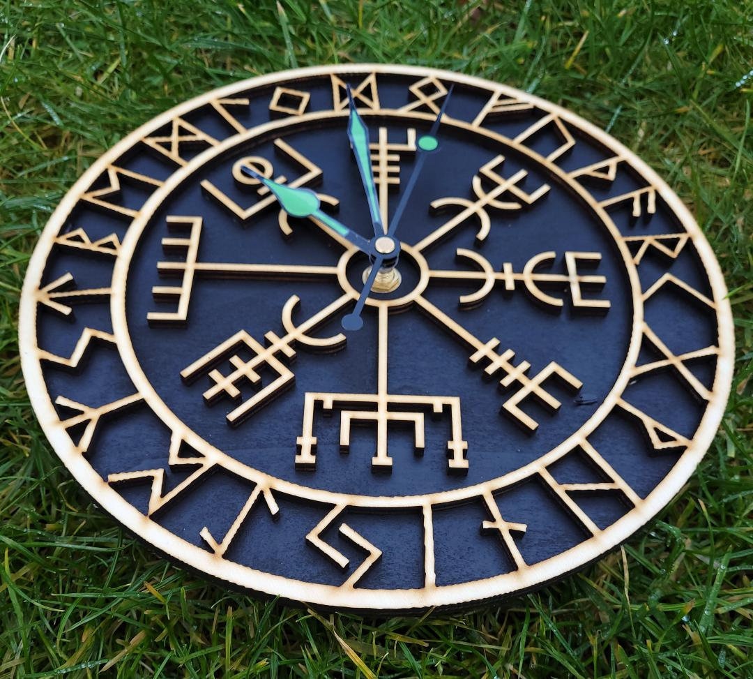 Handmade Engraved Wooden Wall Clock Viking Vegvisir Runic Compass ...