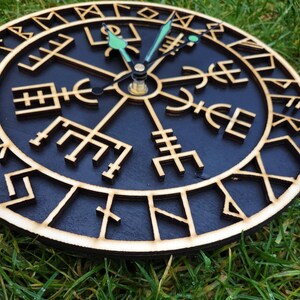 Handmade Engraved Wooden Wall Clock Viking Vegvisir Runic Compass ...