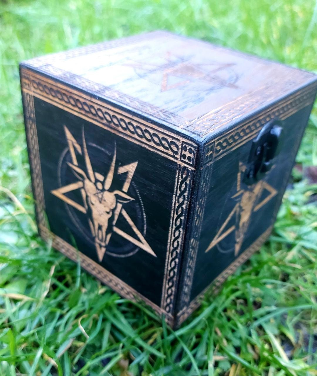 Handmade Engraved All-over Eco-friendly Jewellery Wooden Box With ...