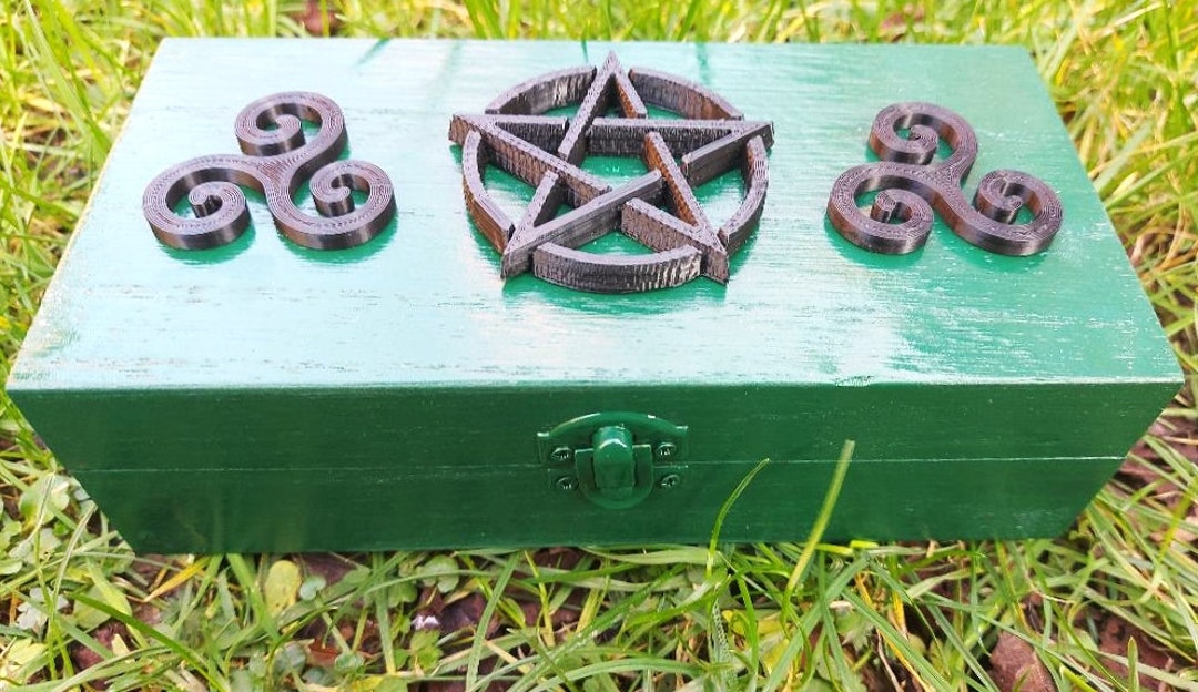 Handmade Green Wooden Jewelry Box: 3D Pentagram Triskelion Symbols - Etsy