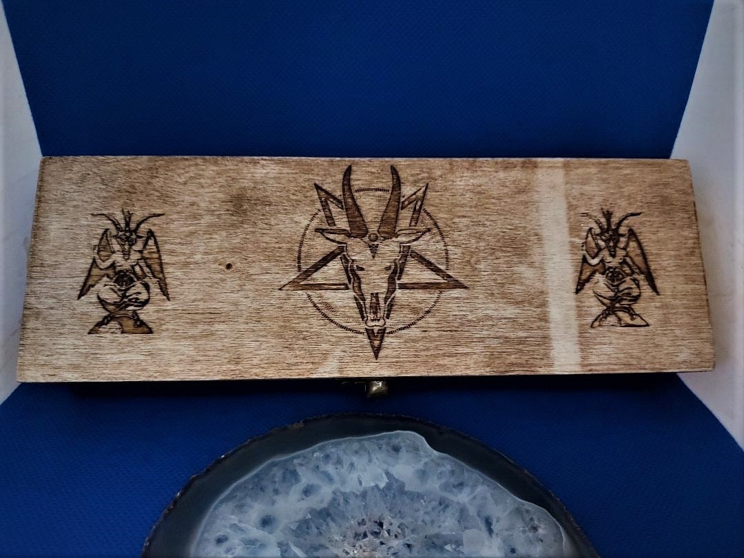 Handmade Engraved Eco-friendly Wooden Jewellery Box Pentagram Baphomet ...