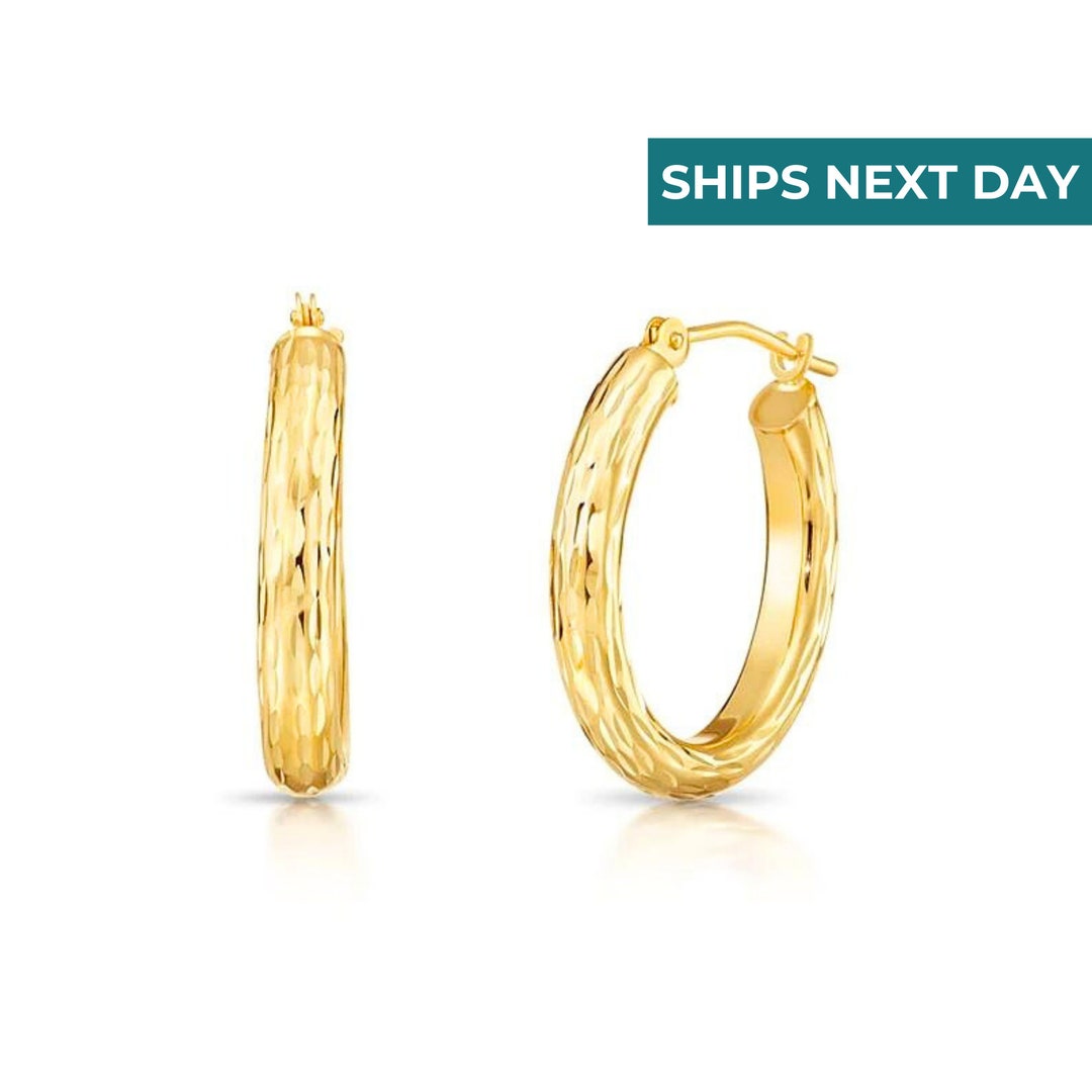 14K Solid Gold Diamond-cut Oval Hoops, Hand Engraved Oval Hoop Earrings ...