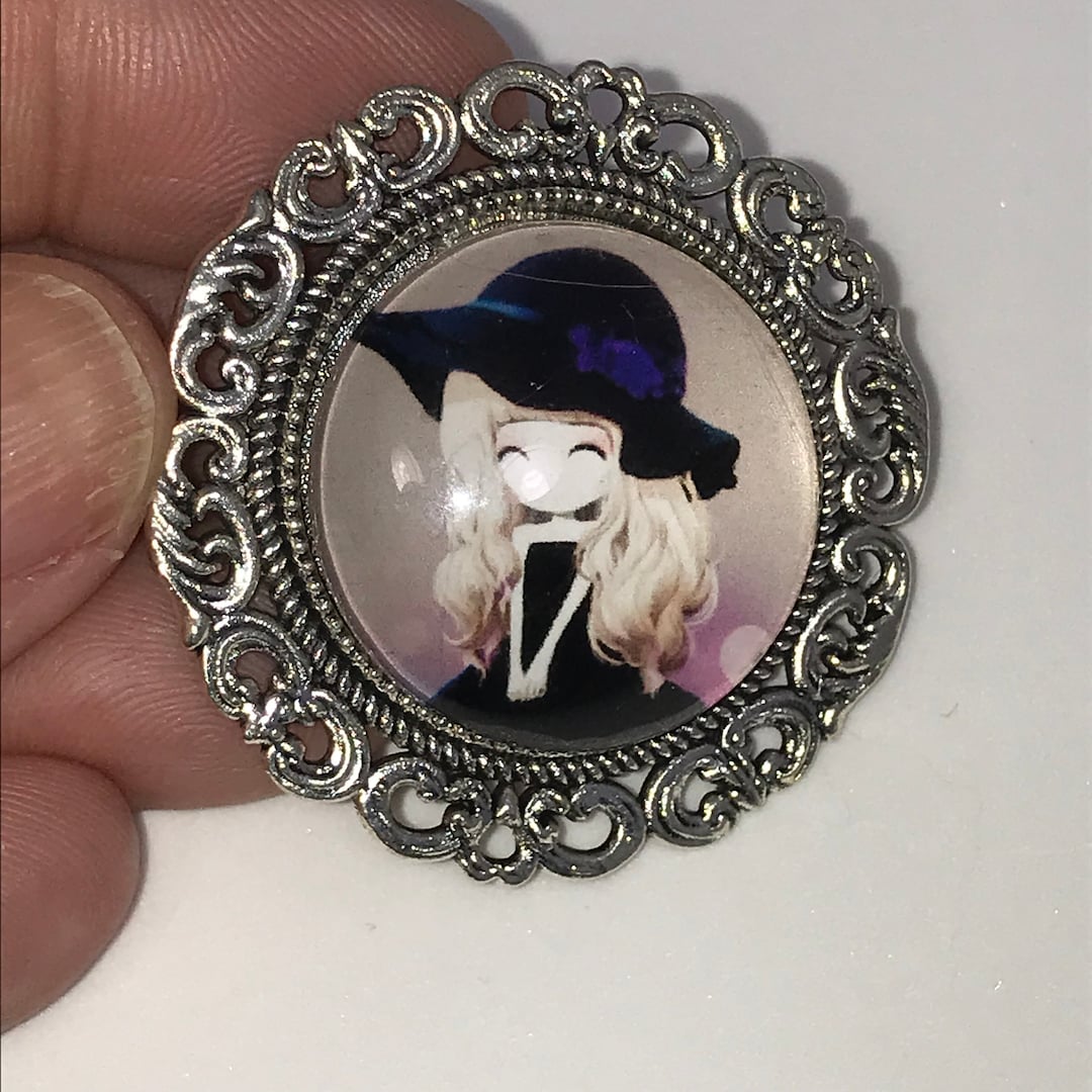 Silver-tone Resin Doll Pin Lapel Pin Ornamentation - Etsy