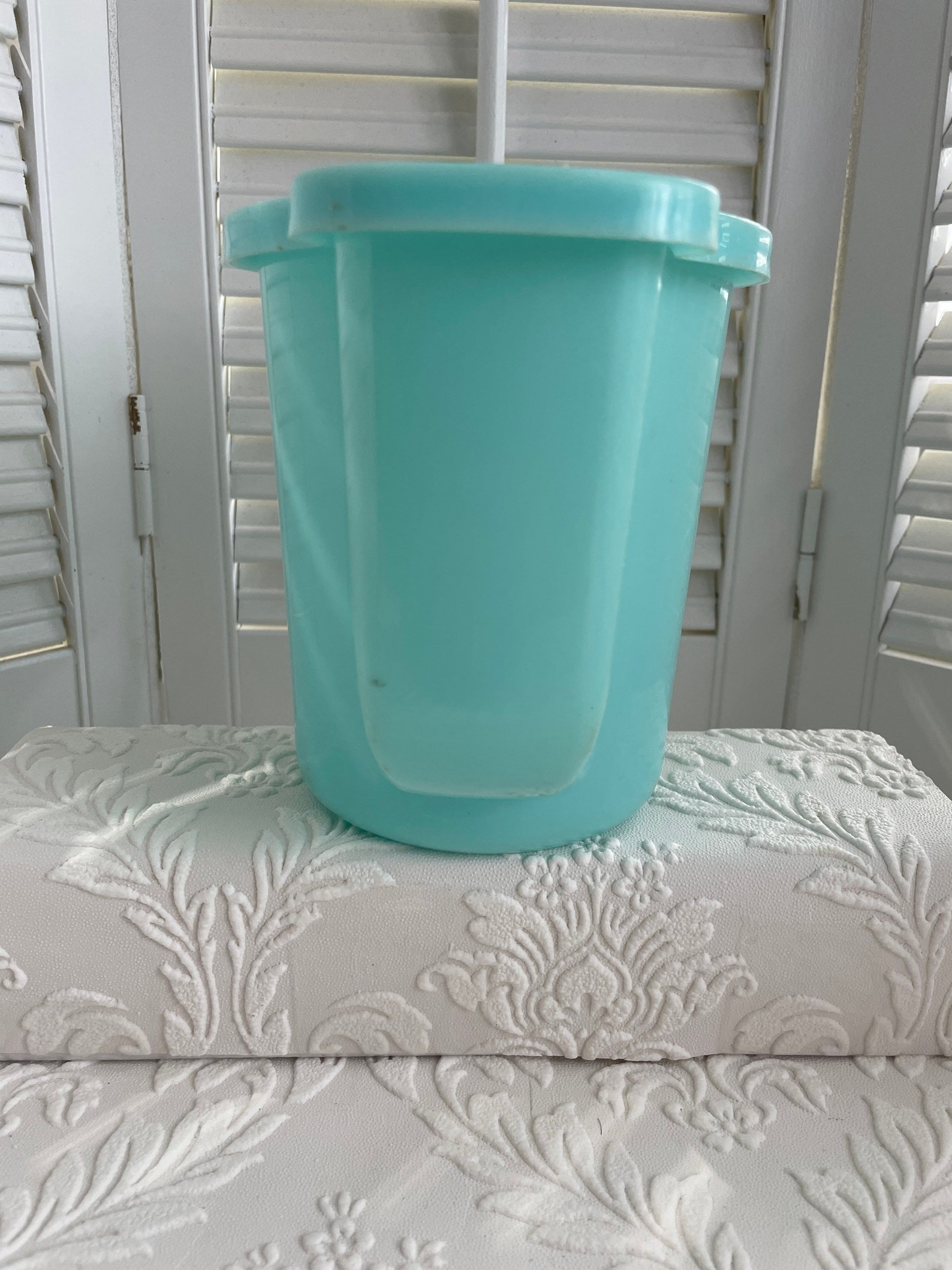 Pastel Tupperware Blue/ Cream/ Milk / Juice Pitcher/ USA - Etsy