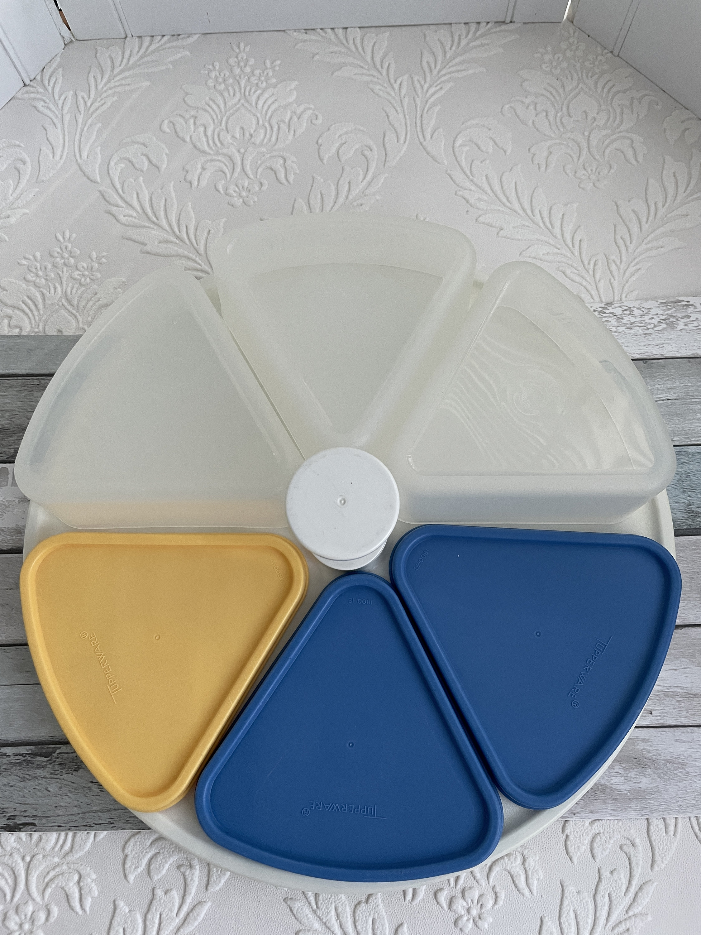 Vintage Tupperware Lazy Susan/ Spinning Pie Holder/ With Three ...