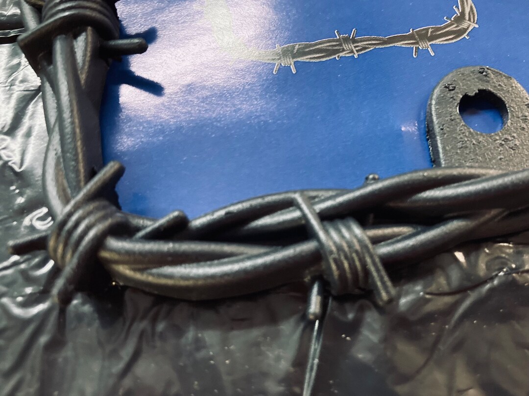 Black Steel BARBED WIRE Bob Wire License Plate FRAME Silver - Etsy