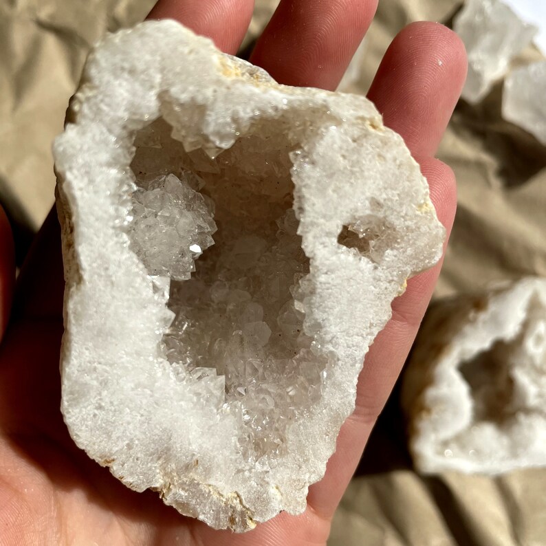 White Quartz Geode Sparkly Raw Geode Aura Quartz Cluster - Etsy