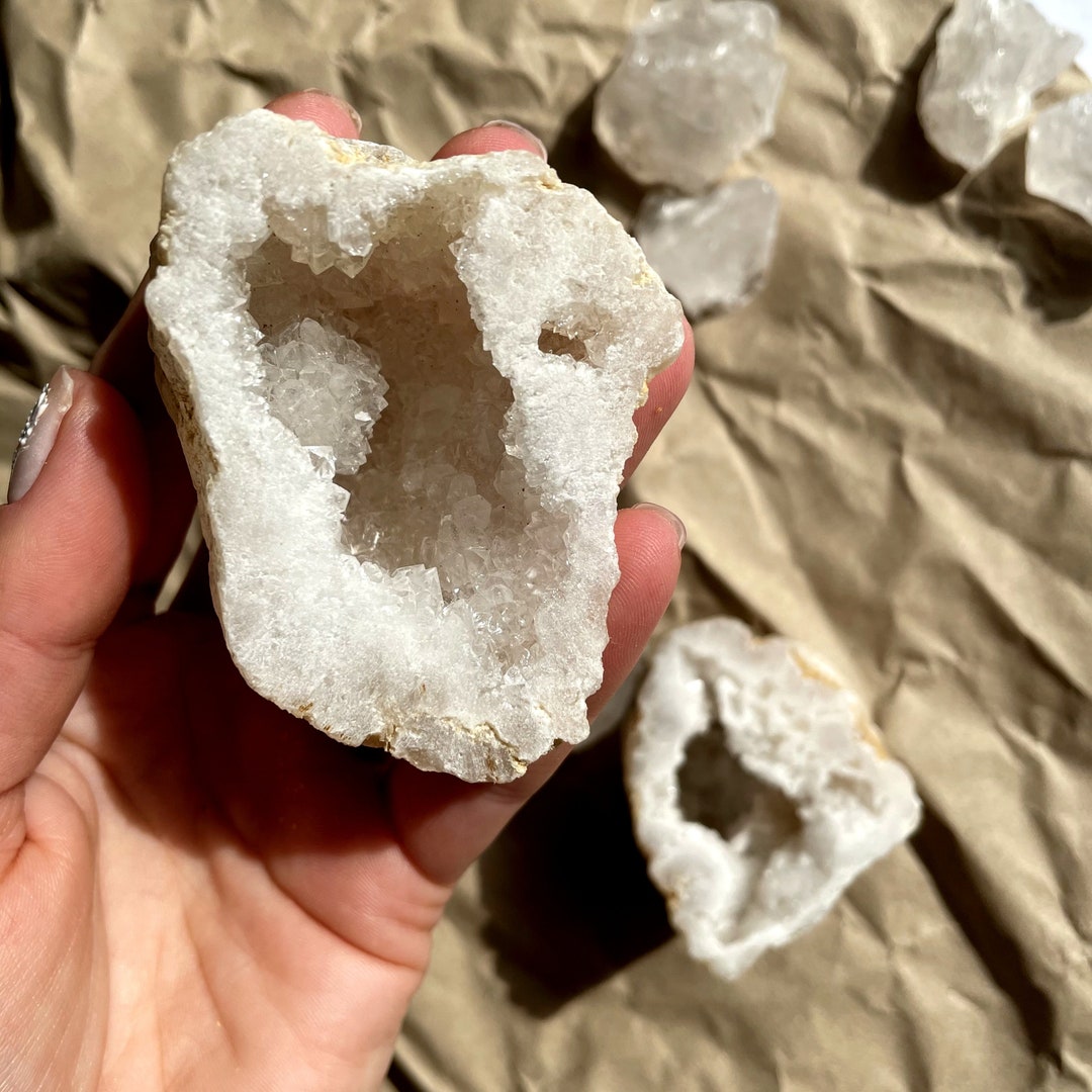 White Quartz Geode, Sparkly Raw Geode, Aura Quartz Cluster, Terrarium ...