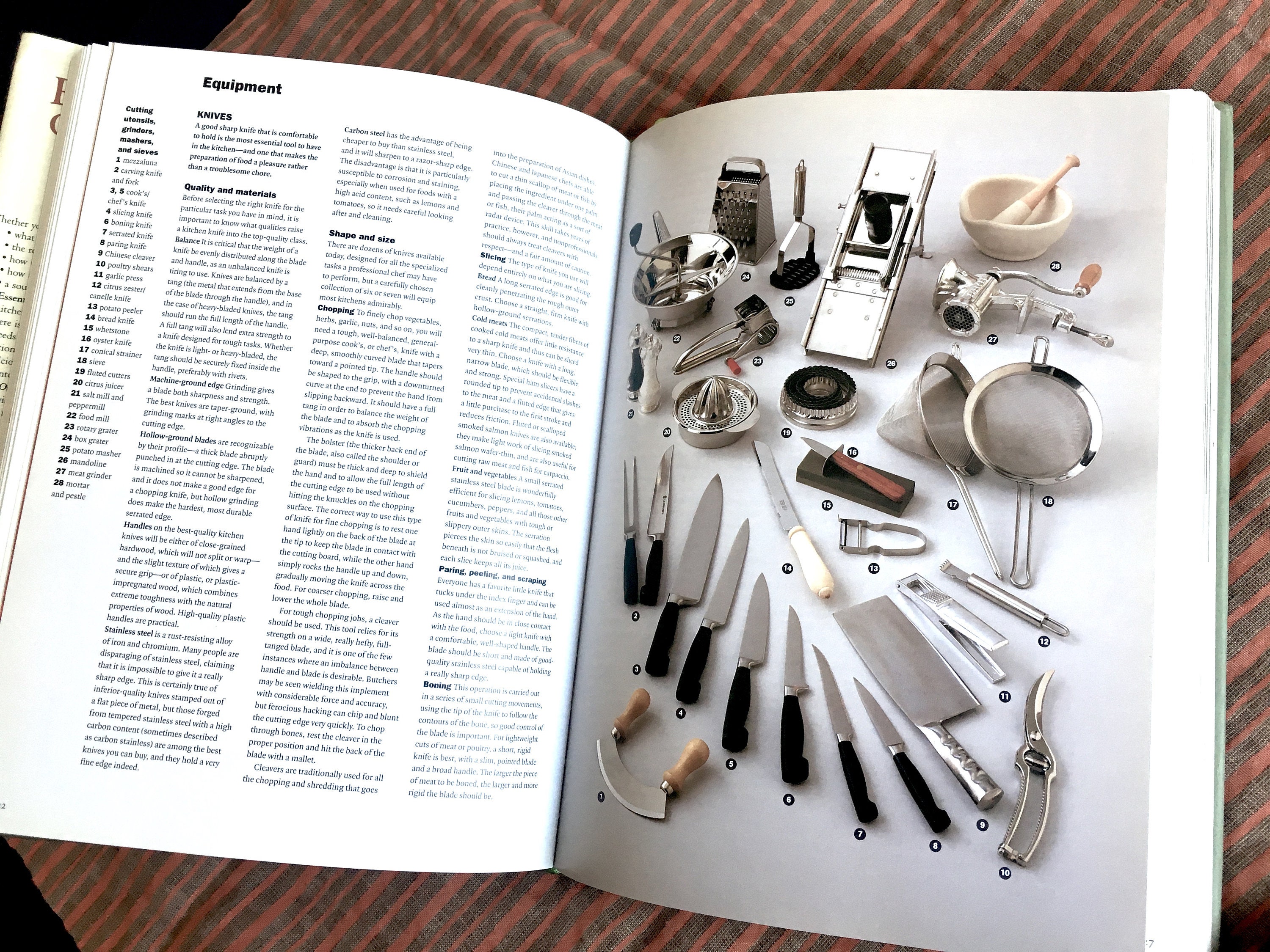 CONRAN'S ESSENTIAL COOKBOOK Del mercado a la mesa. Tesoro enciclopédico ...