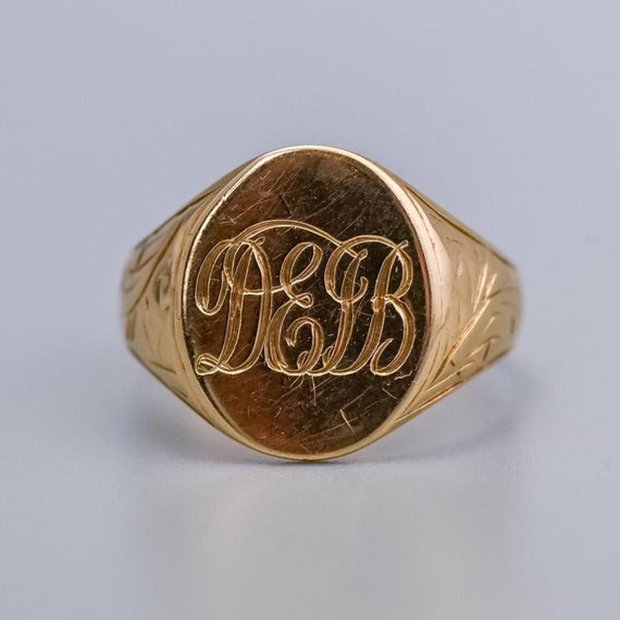 Solid 9K gold initial signet ring - Gem