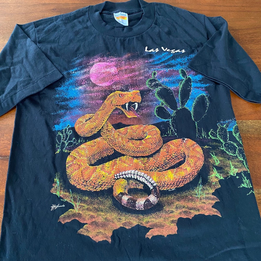 Vintage Las Vegas Rattlesnake Desert Graphic T-shirt - Etsy