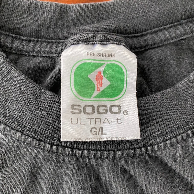 Vintage 2000 WWE the Rock Layeth the Smacketh Down T-shirt - Etsy