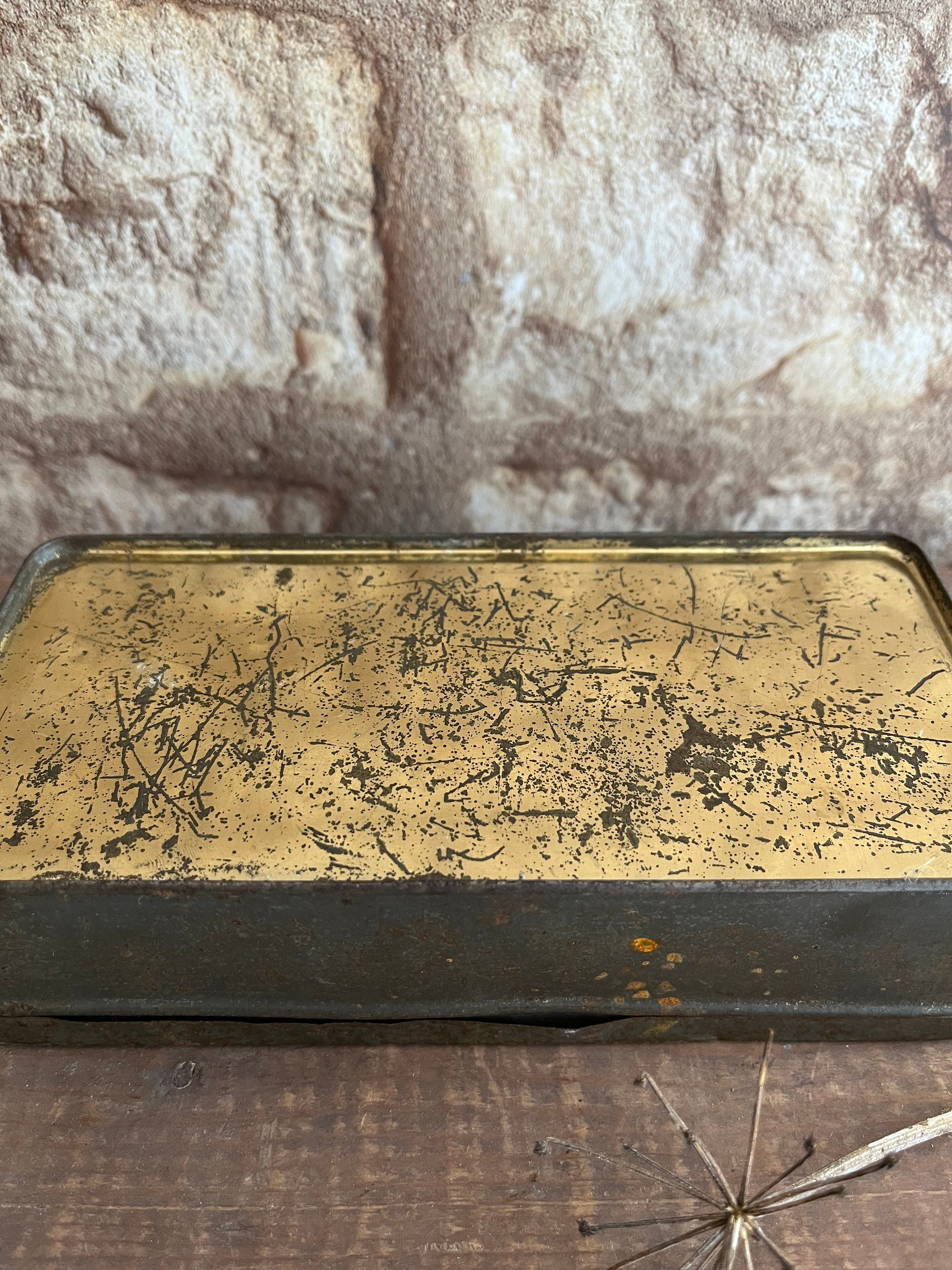 Vintage Rothmans Gold Flake No 1 Tobacco Tin - Etsy UK