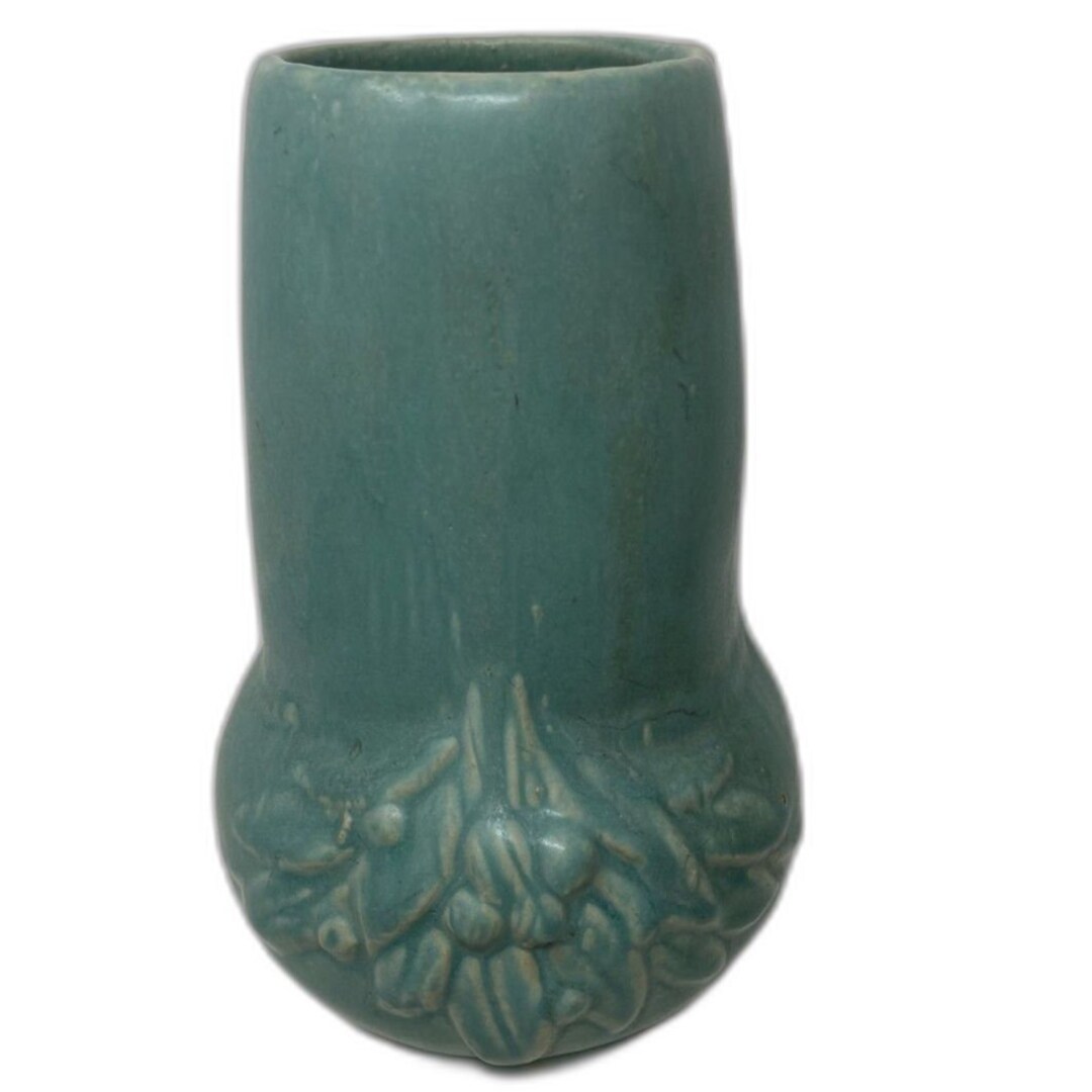 Vintage Green Matte Early Mccoy Pottery Stove Pipe Vase Leaves ...
