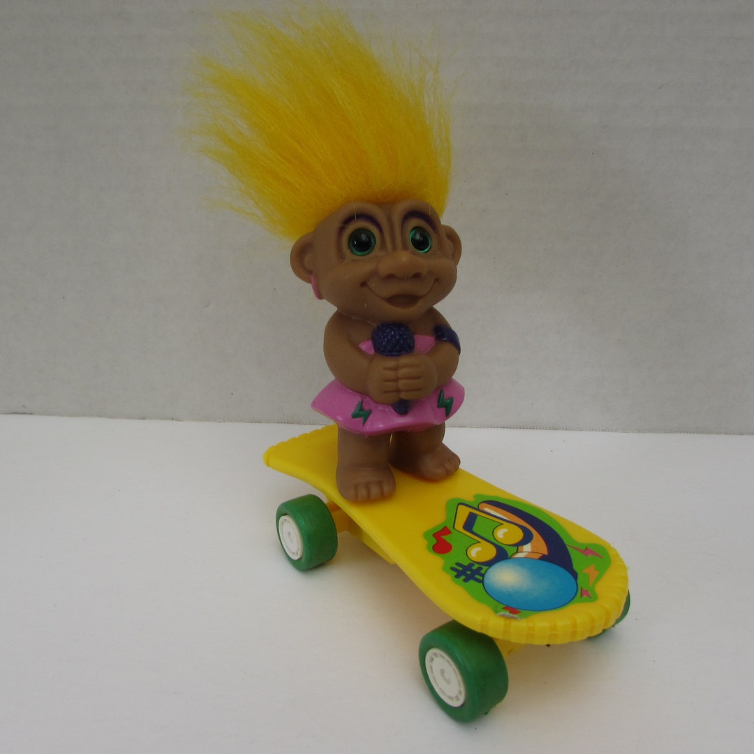 Vintage Skateboarding Singing Diva Troll 3.5" Body Yellow Hair ...