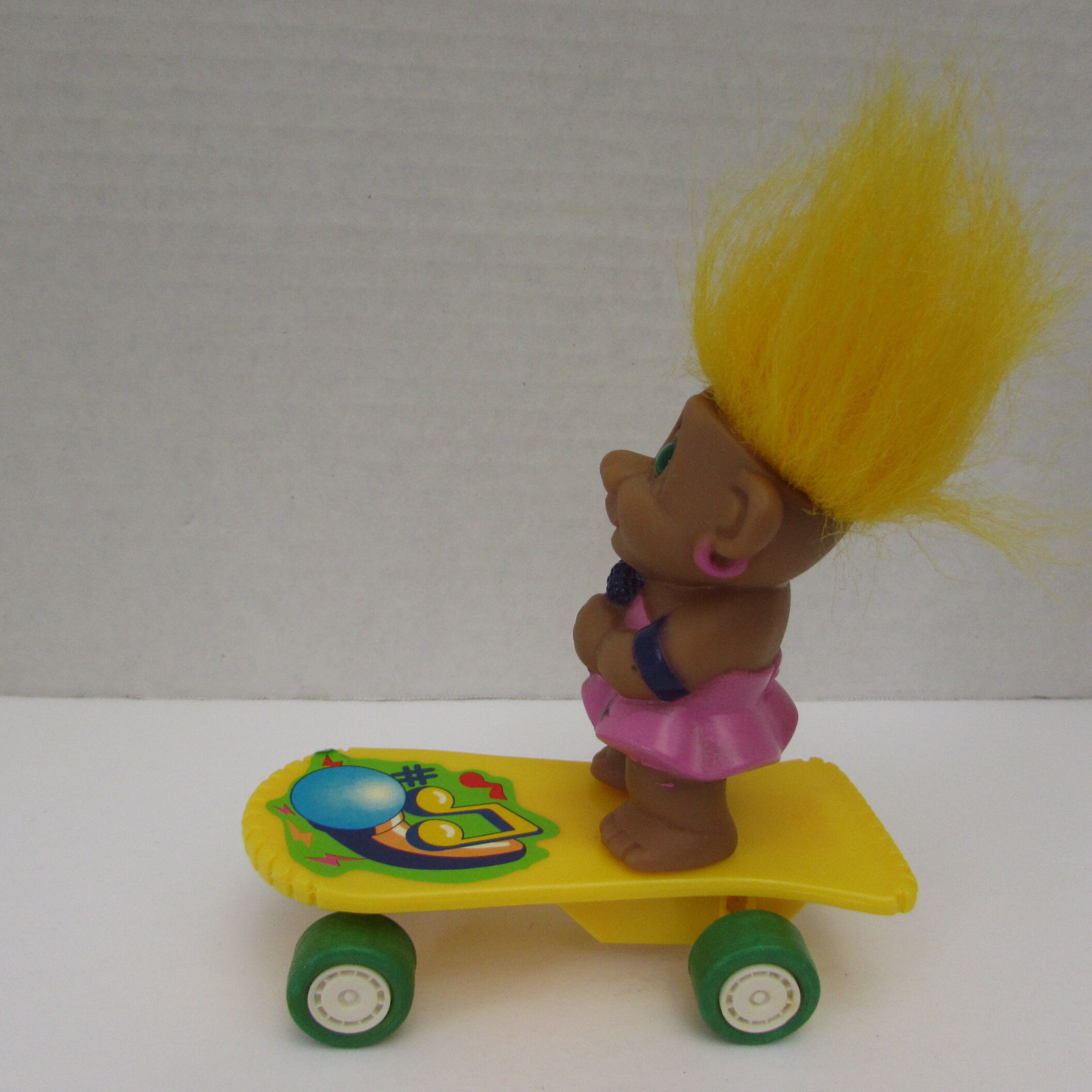 Vintage Skateboarding Singing Diva Troll 3.5 Body Yellow - Etsy