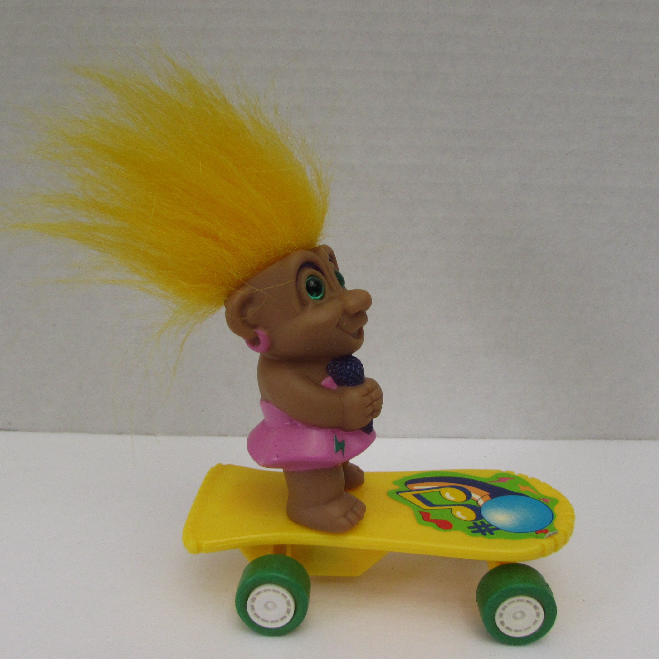Vintage Skateboarding Singing Diva Troll 3.5 Body Yellow - Etsy