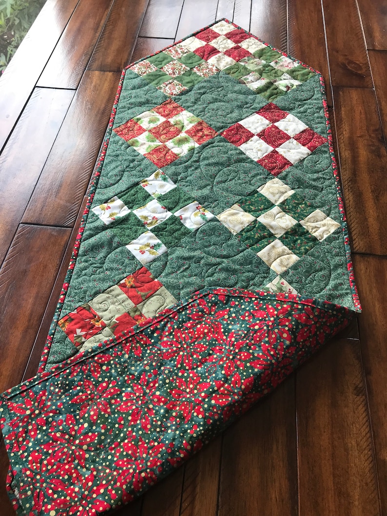 Christmas Quilted Table Runner - Etsy