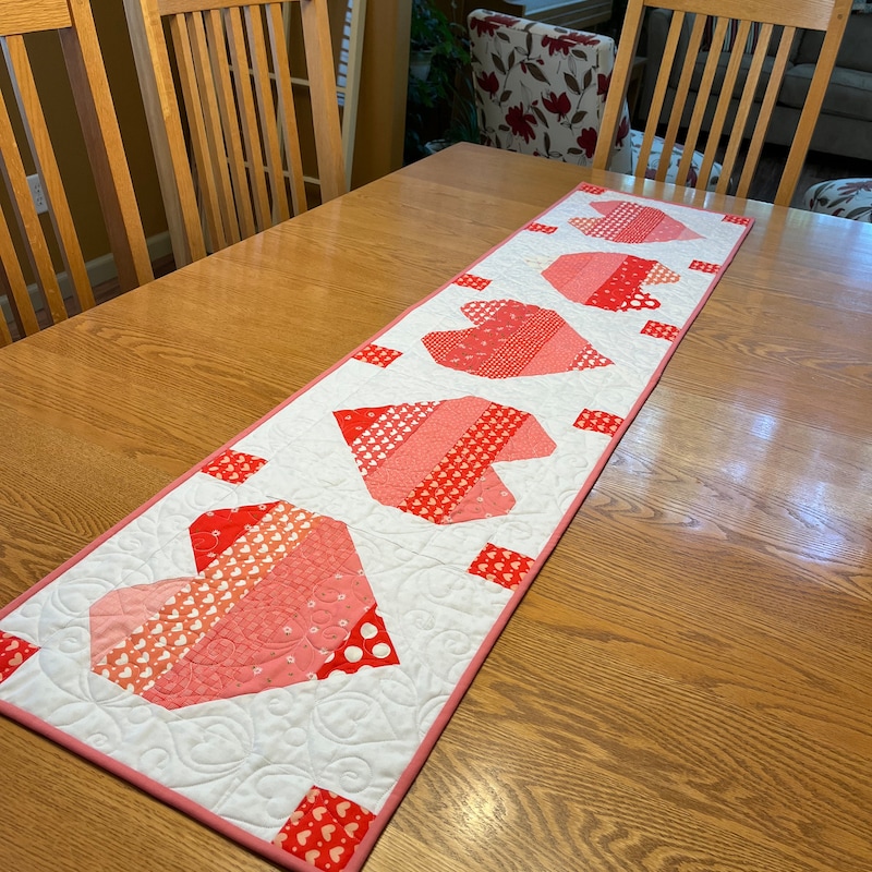 Heart Table Runner - Etsy