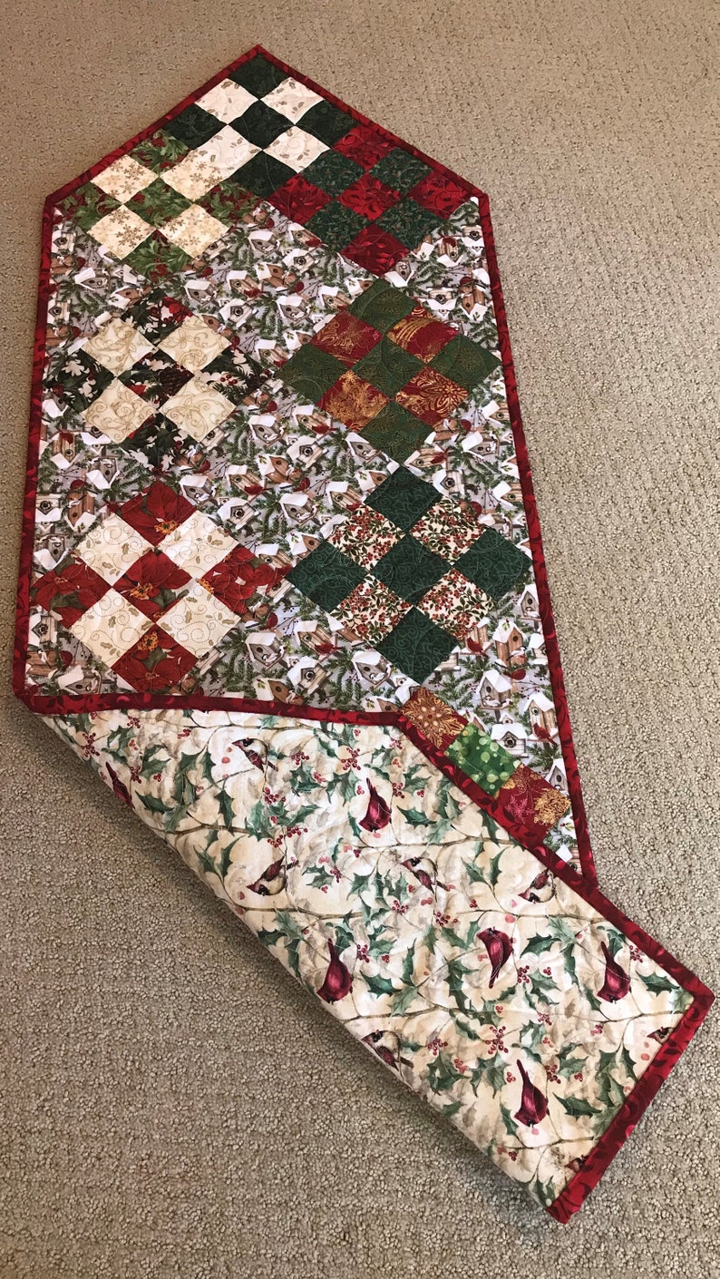 Christmas Quilted Table Runner - Etsy