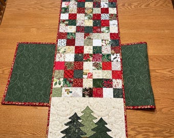 Handmade Quilted CHRISTMAS Table Runner / Table Topper / Winter Table ...